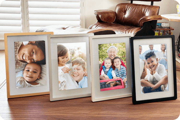 Skylight | Skylight | Digital Picture Frame and Smart Calendar